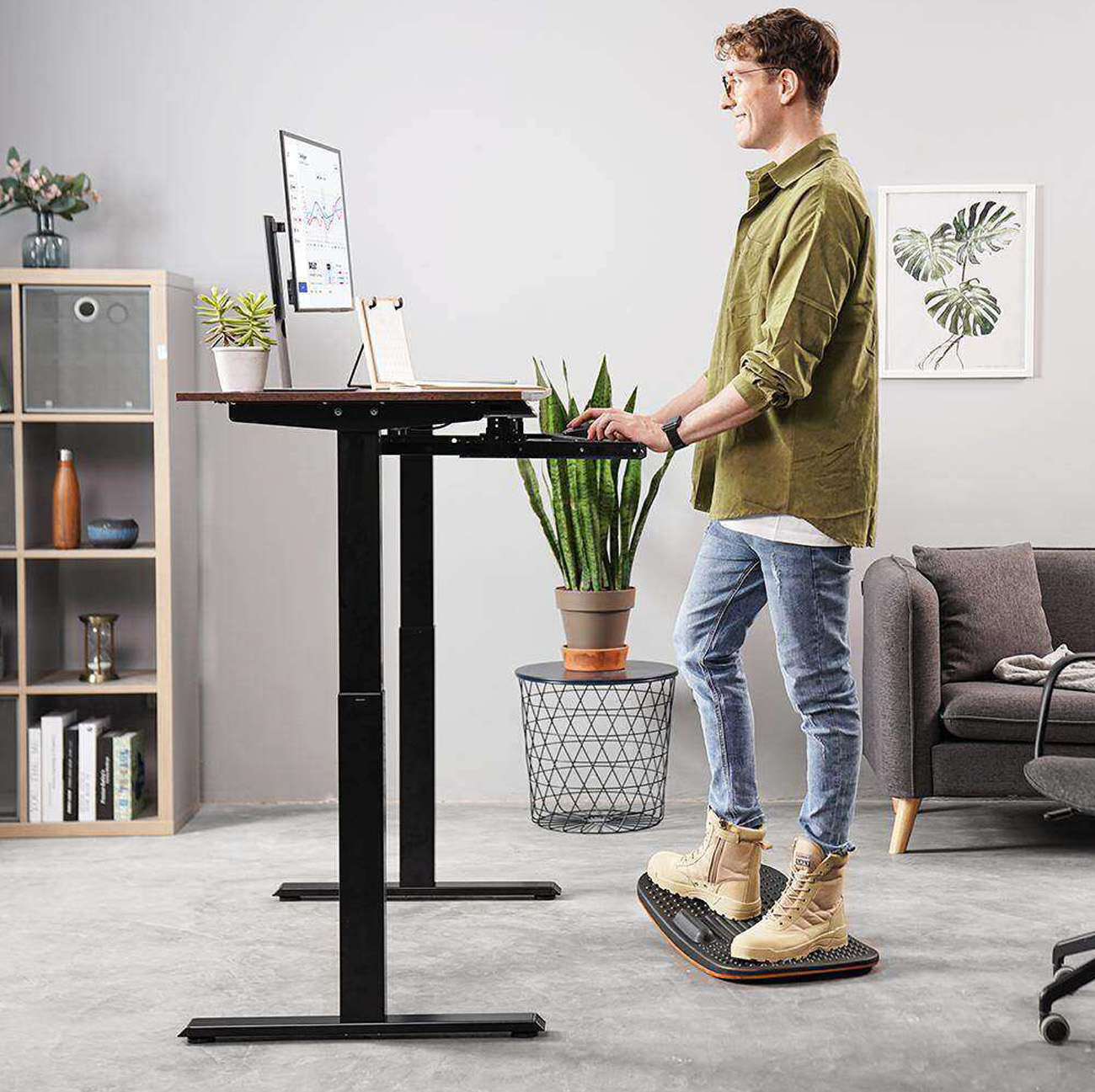 Elevate Your Workspace With The Best Standing Desk Accessories