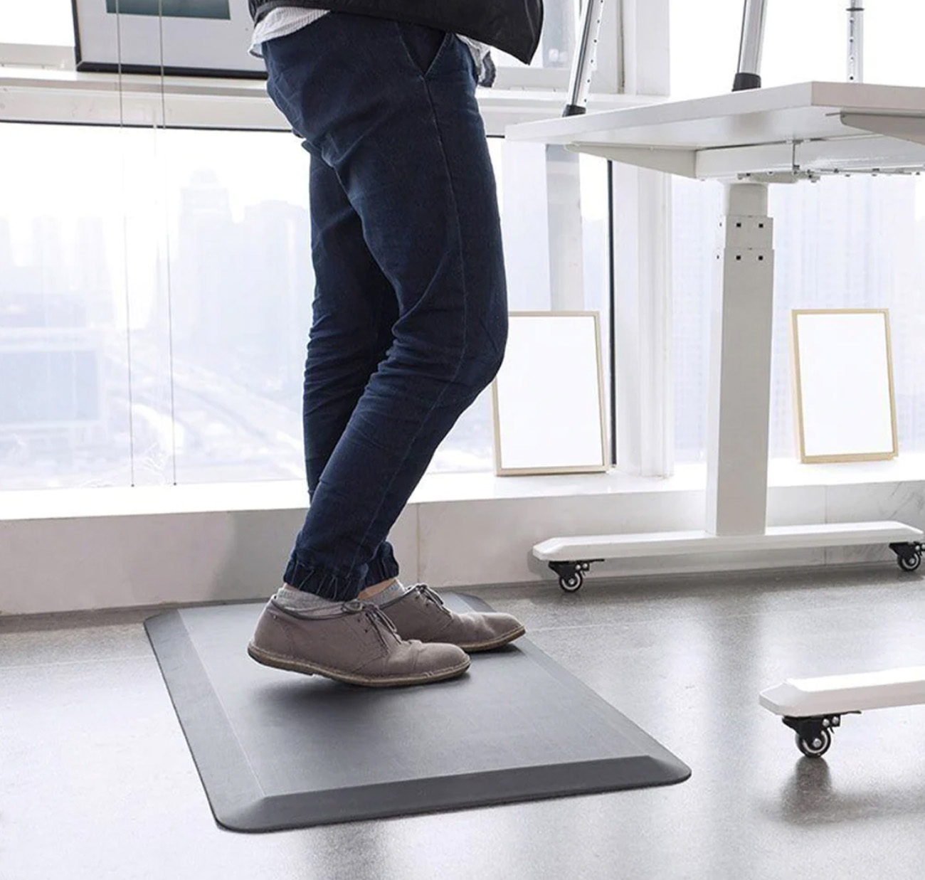 Elevate Your Workspace With The Best Standing Desk Accessories